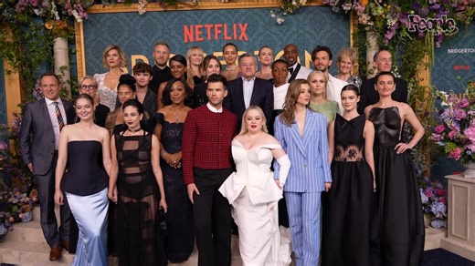 11K views · 44 reactions | #SimoneAshley joins the latest episode of PEOPLE in 10 to talk about 'Bridgerton,' her new animated film 'The Night Before Christmas in Wonderland,' and her style tips -- plus, we break down this week's biggest headlines! | People | Facebook