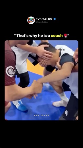 This Coach Fixed a DISLOCATED Finger in SECONDS 😳🏀