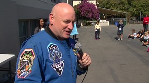 EXCLUSIVE: Former astronaut Scott Kelly shares experiences in space with Berkeley students