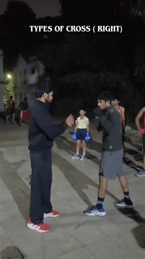 Aashitosh on Instagram: "Mastering the Right 👊🏼 1️⃣ Close-Range Miss Right Opponent is too close? Create space with head movement and fire the right as they overcommit. 2️⃣ Step-In Right on a Retreating Opponent If they move back throwing shots — step forward, close the distance and land the right with balance. 3️⃣ Back Right vs Shorter Opponent Opponent is dipping low? Pull the right leg slightly back, drop your level with the upper body and punch through the target. 4️⃣ Diagonal Right to the