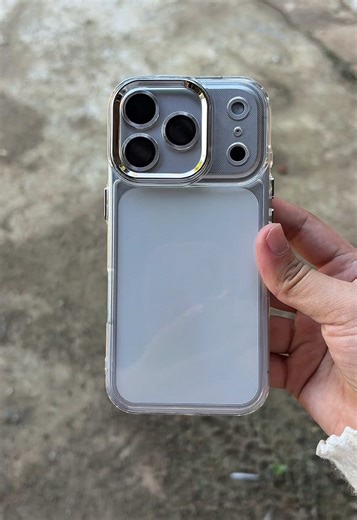 Best Transparent Phone Cases for iPhone