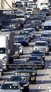 Silicon Valley Bank’s assets have been seized by bank regulators, marking the biggest bank failure since the 2008 financial crisis. Trouble began when clients – mostly in big tech – withdrew money and the bank couldn’t meet demand. Mary Bruce has more. https://trib.al/wwcb1uf | ABC World News Tonight with David Muir