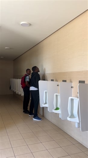 𝗠𝗩𝗣 𝗙𝘂𝗹𝗹𝘆𝗕𝗮𝗹𝗹 on Instagram: "Assim não posso fazer isso ao lado dele?😞"