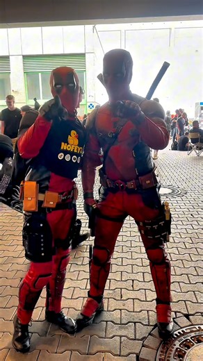 Mr.Pool on Instagram: "Jetzt wisst ihr Bescheid 😜 PS: Wir hätten nicht gegens Licht filmen sollen😅 #deadpool #deadpoolcosplay #cosplay #gamescom #reels #statement #mrpoolcosplay"