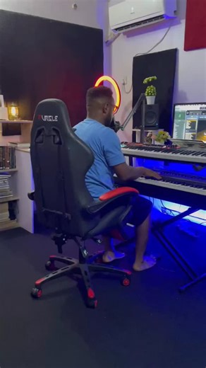 Chibuzor d elect okafor on Instagram: "🙂🙂🙂🙂 Follow for more 😂"