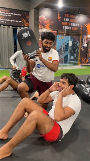 ROY Mixed Martial Art and self defence Academy on Instagram: "“Core conditioning with fun! 🔥 Pad strikes + crunches = pain bhi, progress bhi 😄 ROY MMA ACADEMY—jab training hoti hai powerful and enjoyable! Let’s build strong abs together 💪🔥” #RoyMMAAcademy #CoreWorkout #CoreConditioning #FunTraining #Motivation FitnessGoals MMAIndia TrainHard AbsWorkout FitnessFun BhopalFitness GymVibes StrengthTraining"
