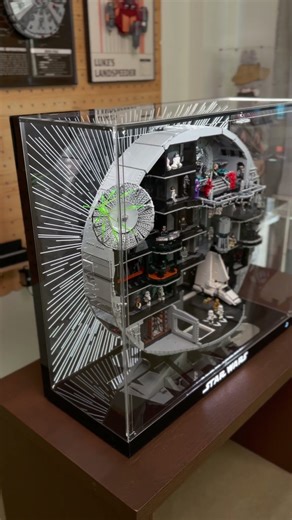LEGO Star Wars Death Star Display Case