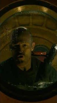 Jason Statham stays cool under pressure fighting off sharks #sharkweek #themeg2