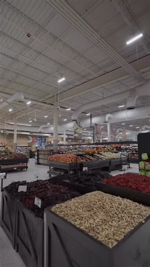 🎉 ORLANDO, LISTOS?! This Friday we’re celebrating the Grand Opening of @key_food_orlando_chickasaw and they’re coming in HOT with $6,200 in giveaways just for the community. 👀🔥 Here’s EVERYTHING you need to know ⬇️ 📍 2300 S Chickasaw Trail, Orlando, FL 📅 Friday, Dec 5 | 2PM–6PM 🎟️ ENTER TO WIN: ➡️ bit.ly/KeyFoodChickasawFL 💸 THE GIVEAWAYS (YES, $6,200 TOTAL!) This is THE reason you don’t want to miss it: ✨ Early Arrival Giveaway: • First 50 families at 2PM get a $50 Key Food gift card ✨ M