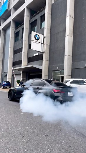bmw_mpoweer | Light it up 💨💨 @intune.media 📸 By @engineeringkulture ----------------------------------------------... | Instagram