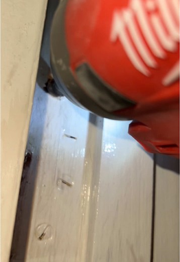 Easy Door Removal Tips: Avoid Flat Head Screws