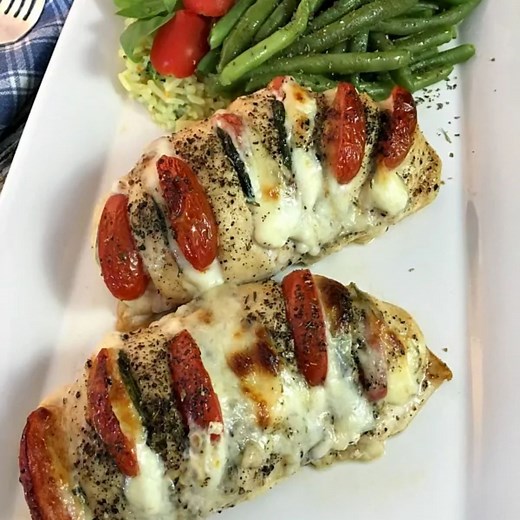 Chicken Stuffed with Mozzarella and Tomato
