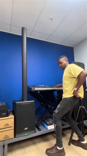 Prices so low it pains me to give them away . Check me out -Active speakers-keyboards-amplifier. RSA’s number one supplier. #fyp #wholesale #supplier