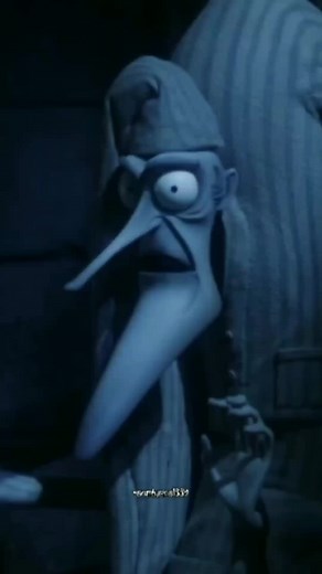 Fale baixo, estamos na igreja KKKKKK A Noiva Cadáver, 2005. #timburton #anoivacadaver #meme #riso #fyp