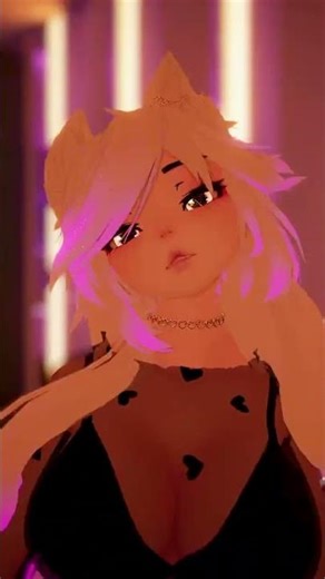 Face tracking and dancing is just way too fun 🎶