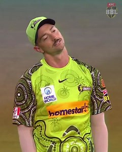 Absolutely ROBBED 😢 Daniel Sams was not thrilled to find out his hanger was overruled by a waist-high no-ball. | BBL