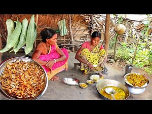 dry prawn and vegetable curry cooking & eating by our santali tribe women||village life india