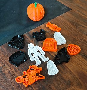 3D Printed Halloween Cookie Cutter Set | Pumpkin, Ghost, Witch & More | Prints N Pots Co - Etsy Canada