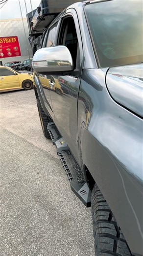 HILUX SETUP CAMPING KAR MASTER AUTO SDN. BHD. Pusat Aksesori/Rim/Tayar/Servis Alor Setar 📍 303, Lorong Perak 16, Kawasan Perusahaan Mergong 2, 05150 Alor Setar, Kedah. 📞 Sebarang pertanyaan: WhatsApp 👉 wasap.my/60175460388/hilux WhatsApp 👉 wasap.my/60128710388/hilux 💳 Kami Terima: Visa / Mastercard / MyDebit / Tunai / Shopee SPayLater 📍 Lokasi: Waze: Carian Kar Master Auto Alor 📢 Ikuti Kami: TikTok - https://www.tiktok.com/@karmasterauto Instagram - https://www.instagram.com/karmasterauto