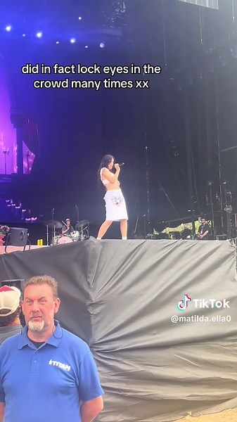 Alessi Rose Shines at Leeds Festival