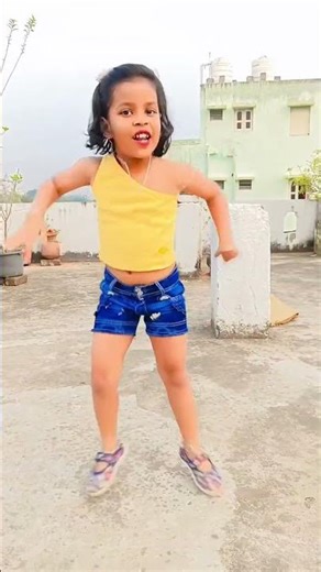 sanga hard heigala tike pani misa @Smartgirlsaina #odiaa song# viralvideo.