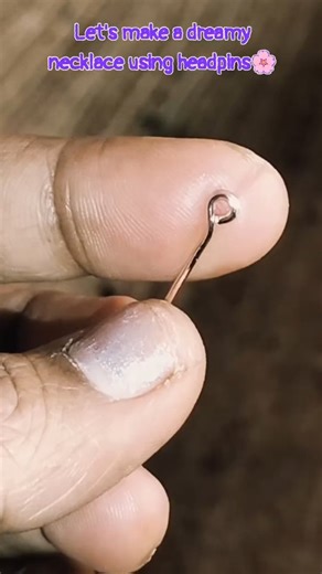 Jewellza Jewellery on Instagram: "Let's make headpins 🌸 . . . . . . . . . #Handmadewirewrappi gjewelleru#wirejewellery#handmadejewellery#explorepage#smallbusiness#howromakeheadpins#leaenwirejewellerymaking"