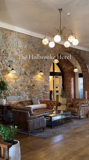 The Holbrooke Hotel is a beautiful historic hotel in Grass Valley, CA. The bar has been in continuous operation since 1852, originally known as the Golden Gate Saloon! This California Landmark was meticulously restored, and it’s incredible to stay in a place that’s been welcoming guests for over a century! A stunning lobby, bar, elevator and guest rooms! I really appreciate all the work and thoughtfulness that went into showcasing and preserving the history of this building.