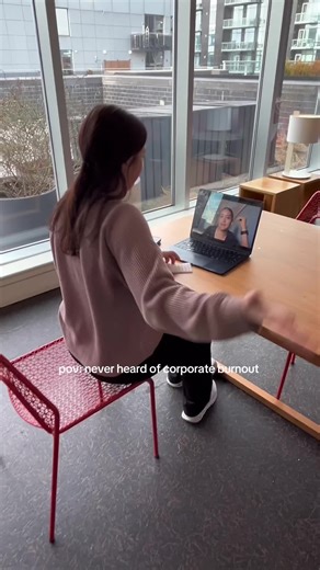 corporatemaxxing @Summary App #worklife #corporatelife #9to5life #corporatetiktok #corporatejob