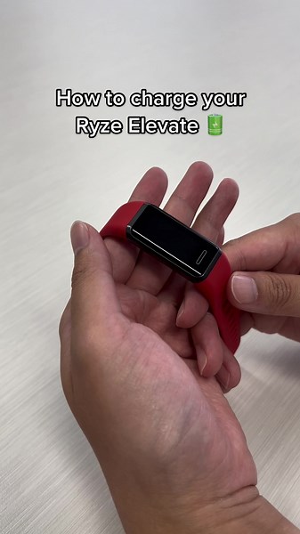 How to charge your #Ryze Elevate 🔋 #Smartwatch #health #fitness #everydayhero #RyzeAbove #goalsAF #Tech