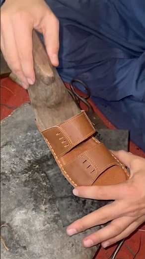 Shoes making process #handmade#cut#shorts #footwear #youtubeshorts #leathercraft #shoes #craft #tren