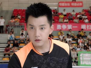 31K views · 578 reactions | Wife kisses rival on the field, husband explodes. 妻子赛场和情敌接吻，丈夫当场爆发 Drama：Chasing Love 珞Welcome to click and watch‍♂ #追球 #ChasingLove #Chinesedrama #hotdrama | 喵喵煲剧 | Facebook