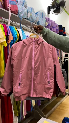 CORDIALITA || BAJU ANAK IMPORT on Instagram: "Jaket parasut premium 3-10 tahun grosir @ 80 resell @ 85 ecer @ 100"