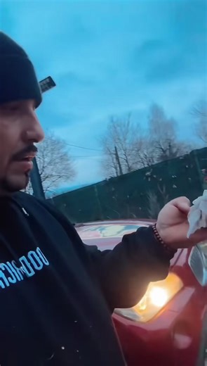 Prezentare mașină în București cu Adelina Petrișor