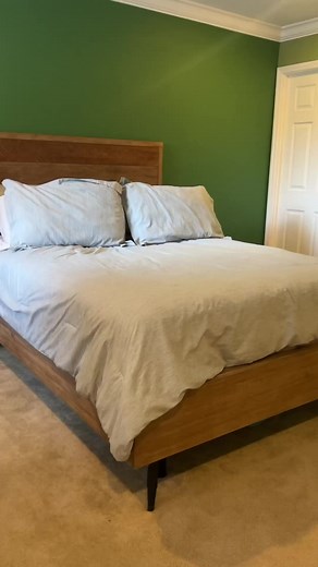 262K views · 3.6K reactions | It’s starting to feel a bit COZY in here! #diy #diyprojects #diyproject #homeimprovement #homerenovation #interiordesign #homereno #beforeandafter #hgtv #homeinterior #diyhomedecor #diydecor #homedecor #homemade #interiorstyle #reno #renovationproject #renovating #renovatedhome | Jess & Jake | Facebook