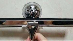 Watch How to install the suction cup hook on Amazon Live