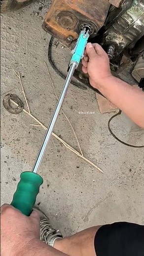 Pneumatic hammer or air chisel pneumatic hand tool compressed air to generate a high-impact force