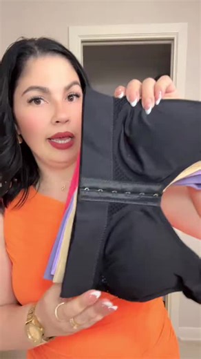 100K influencers swear by these sports bras! 5-pack, 5 colors. Soft, comfy, breathable,affordable!