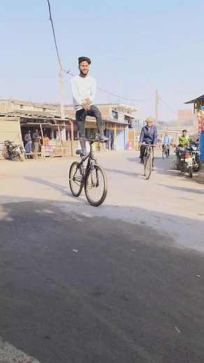 4.8K views · 260 reactions | #stunt #viral #shorts #trending #reels #instagram #trendingreels #wow #new #explore #कंप्यूटर #computer #reels #viralreels #viralvideos #saharsa #bihar | Stuntboy Shivam | Facebook