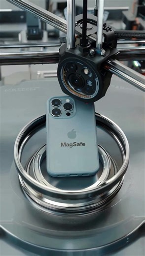 Ultra-fast 3D printed iPhone case: MagSafe channel, TPU grip, camera lip—start to finish. #iPhoneCase #MagSafe #TPU #3DPrintedCase #PhoneAccessory #CADtoPrint #TechTok #FYP Slicer-to-print hyperlapse: lattice bumper raised bezel. Comment your favorite angle. #BumperCase #Lattice #CameraGuard #PrintTimelapse #OrbitShot #ForYou Macro texture x-ray wall thickness on a slim TPU case—clean studio vibes. #GripTexture #TPUCase #Macro #XRay #CleanStudio #FYP Wireframe-to-solid morph of a rugged corner a