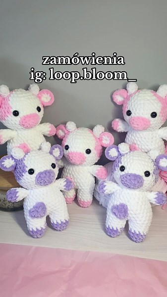 Pięciokrotna słodycz!🥰 Krówki zdecydowanie cieszą się największym zainteresowaniem😅 I ty wybierz swoją!😊❤️ Zamówienia przyjmuję na ig: loop.bloom_ #fyp #viral #trending #tiktokpolska #handmade #crochettok #amigurumi #crochetcow #cowtok #kawaii