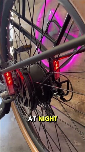 Light Up Your Ride! Santa Monica Ebike with Turn Signals 🔦🚴