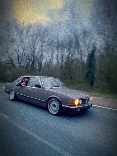 bang bang bing 👉👈 . . . #bmw #e23 #7series #retro #carsofinstagram