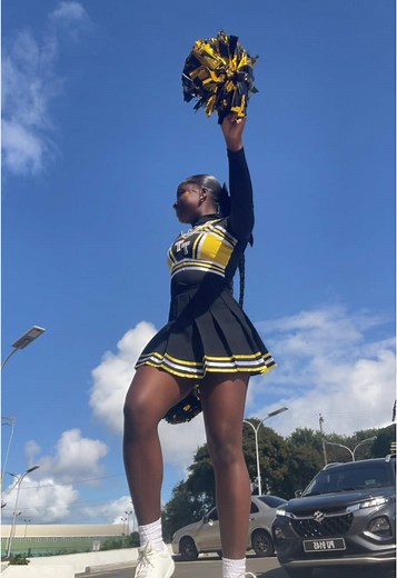 Shake it to the MAX Haliz🤣🕺🏾💛!!! #luciantiktoker🇱🇨 #caribbeantiktok #fypシ #haliz Dc:@Claudia K #l @MOLIY @Shenseea