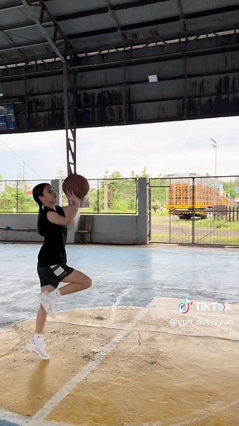 Basketball Dreams: Ready for 2026 Championship!