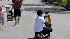 Thousands of Florida students return to school, masks not required