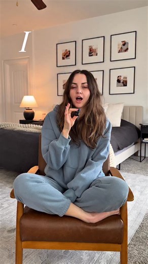 Cassie Scroggins | Mom Life on Instagram: "💕Double tap & Comment “PDF” to snag my free dream self vision planner! This helped me so much when I was early on in my motherhood journey 10 years ago. So I figured it was time for a refocus. (I also use this dream self vision to plan out my goals every year!) Take you’re time. Be as detailed as possible. If you feel like you don’t even know who you are anymore, knowing who you WANT to become is a great first step! Next, I’m using my new dream self vi