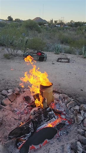 David Bowman (@daveycrocket420)’s videos with Only Happy When It Rains - Garbage