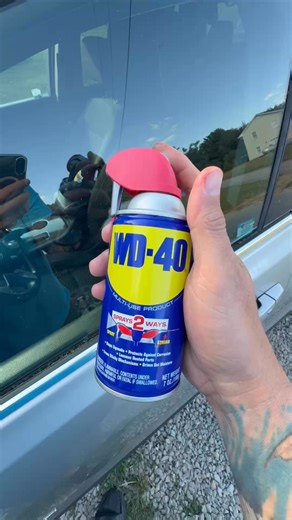 19K views · 5.9K reactions | How to clean your windows with WD-40 | Ceith Griffith | Facebook