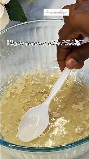 Virgin Coconut Oil Extraction Using the Cold Pressed Method. Easy and Fast
