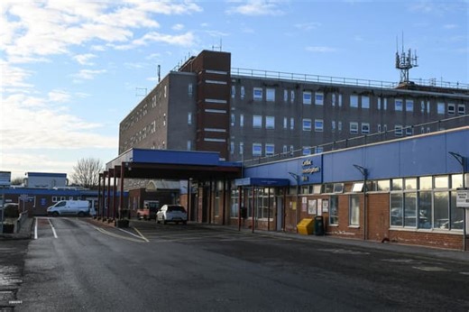 'Please wear a face mask': Hartlepool hospital bosses introduce mandatory face masks as flu cases rise